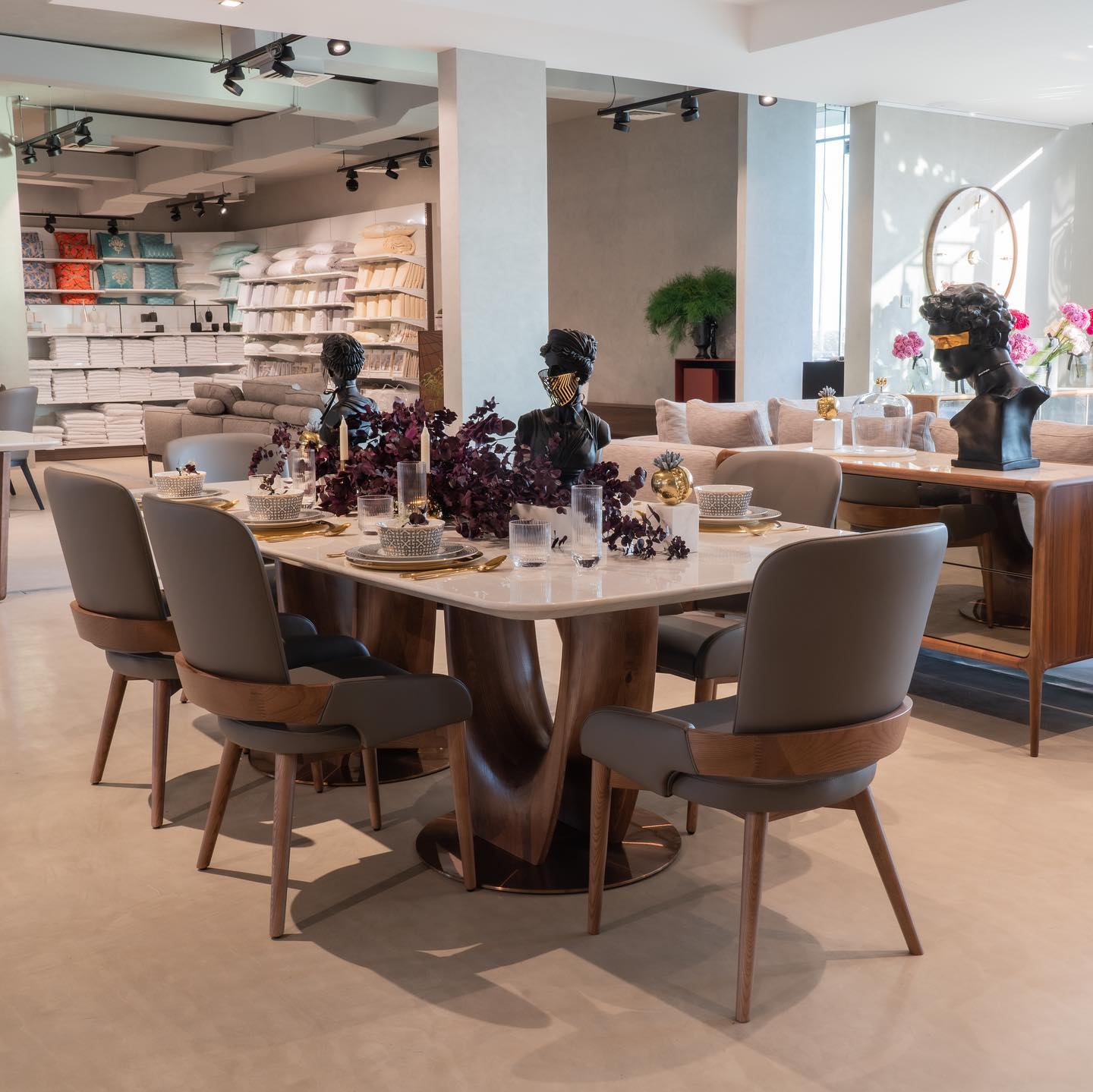 D.HAUS – District 1 Mall